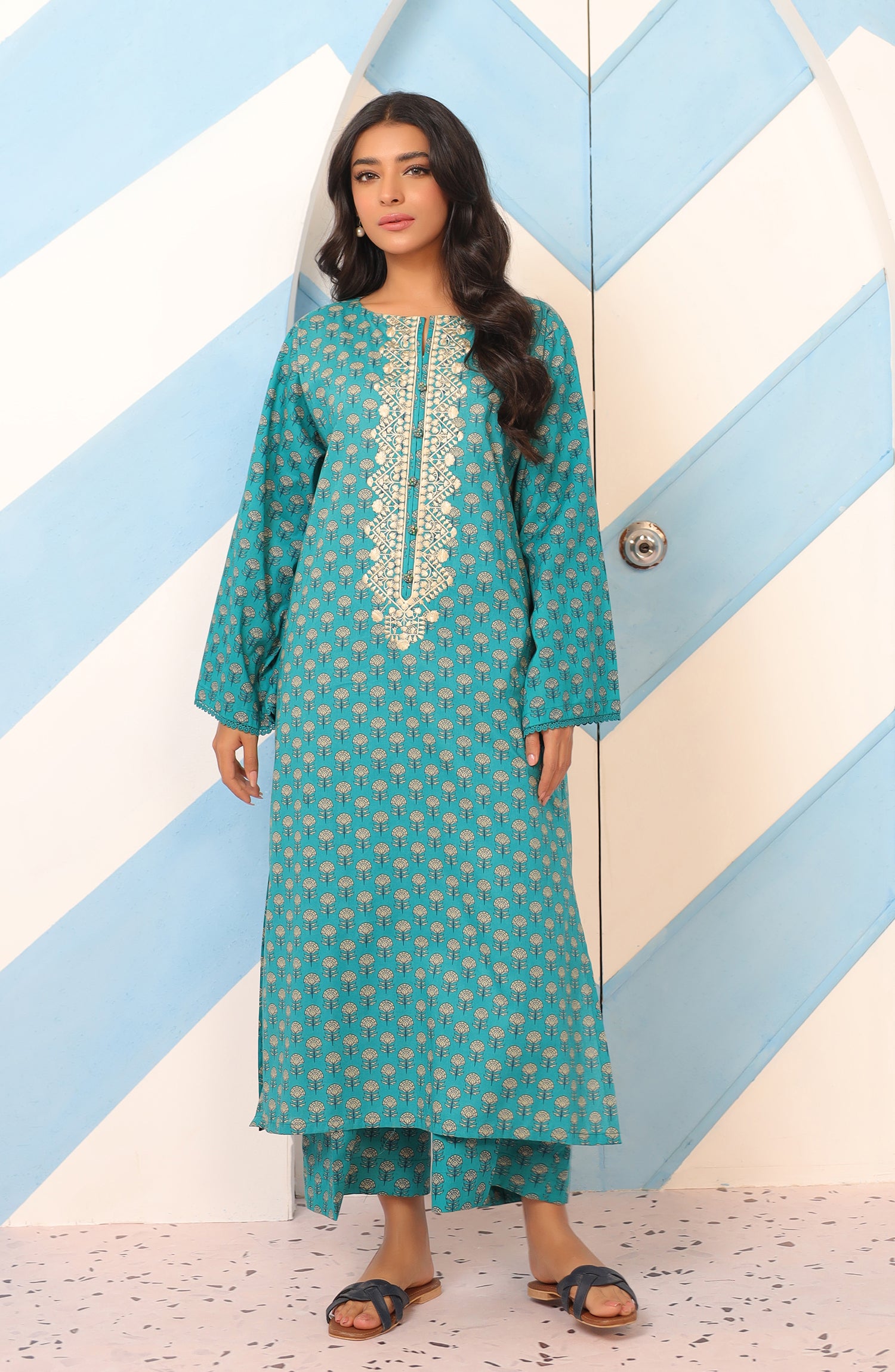 Orient Stitched 2 Piece Embroidered Cambric Shirt And Cambric Pant - Wrcc23W-2096