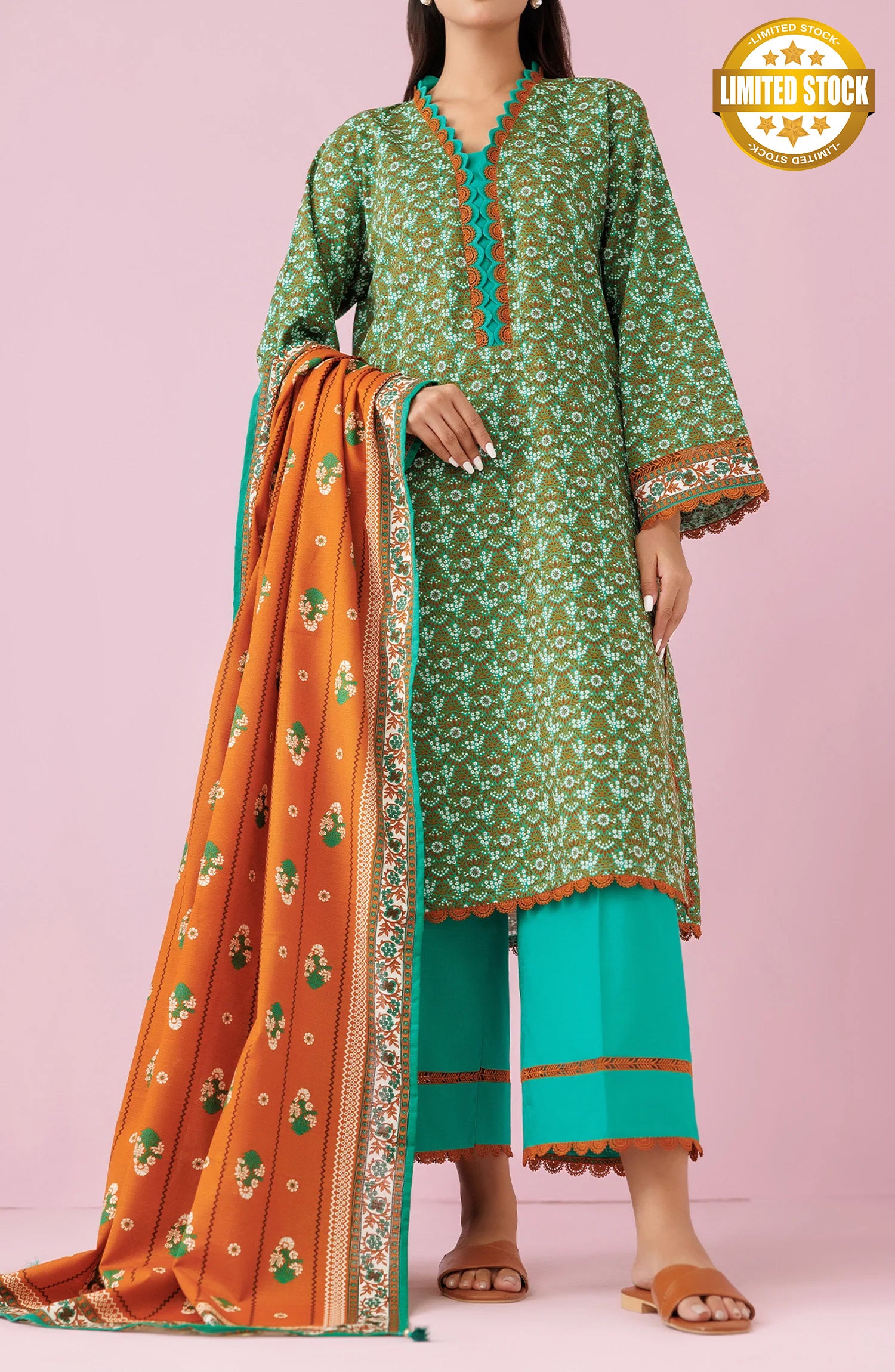 Ladies Khaddar Suits Collection 2024 | Women Winter Printed and ...