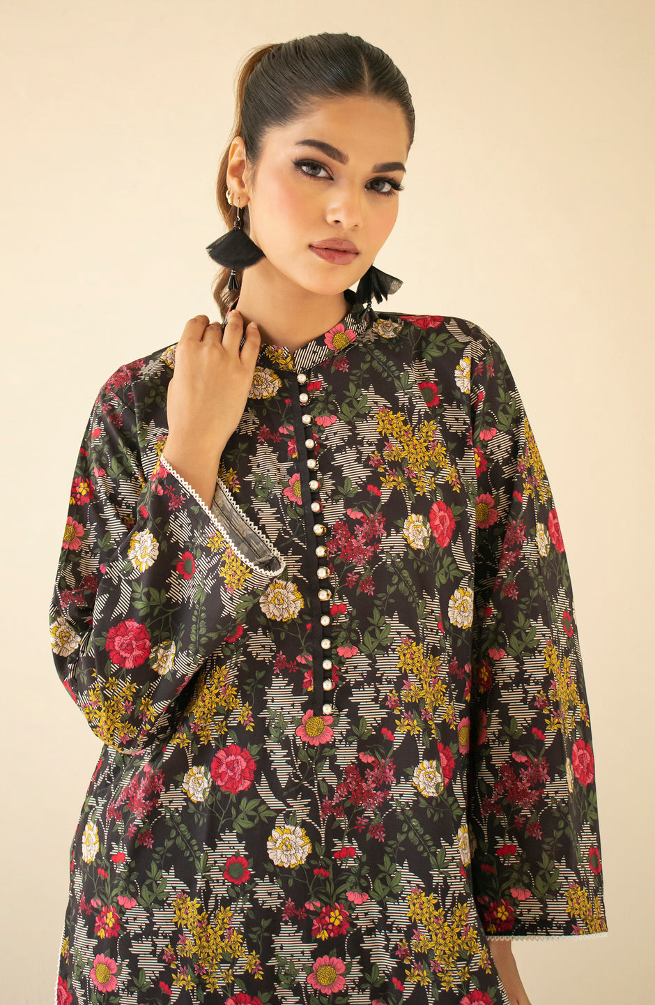 Pret Clothes | New In Ready To Wear Dresses For Women In Pakistan – Orient